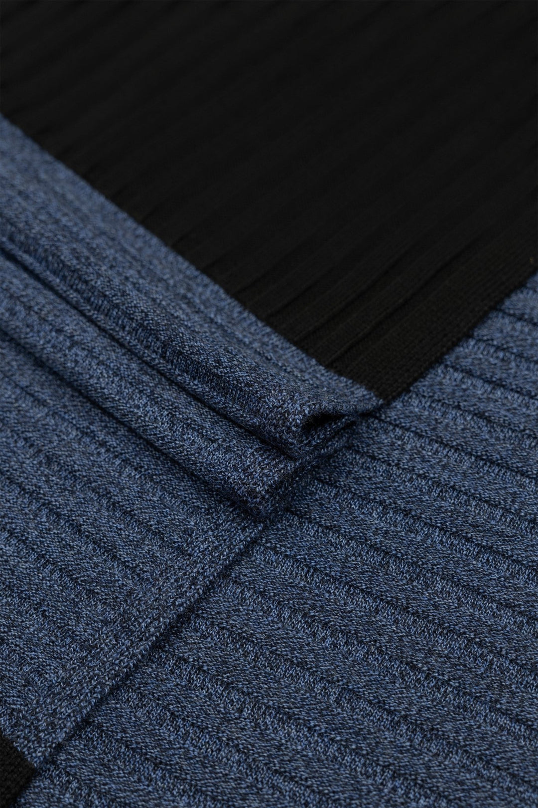 SCARF COLLECTION – Emporio